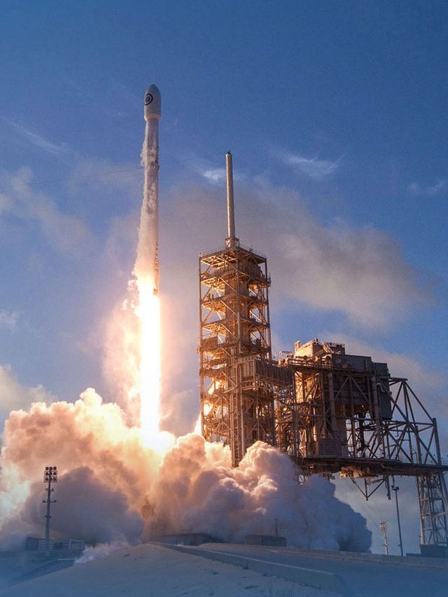 SpaceX launches the AST SpaceMobile satellite and an additional 34 ...