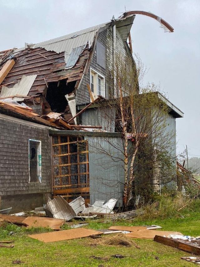 Fiona's "shocking" destruction leaves 470,000 people without ...